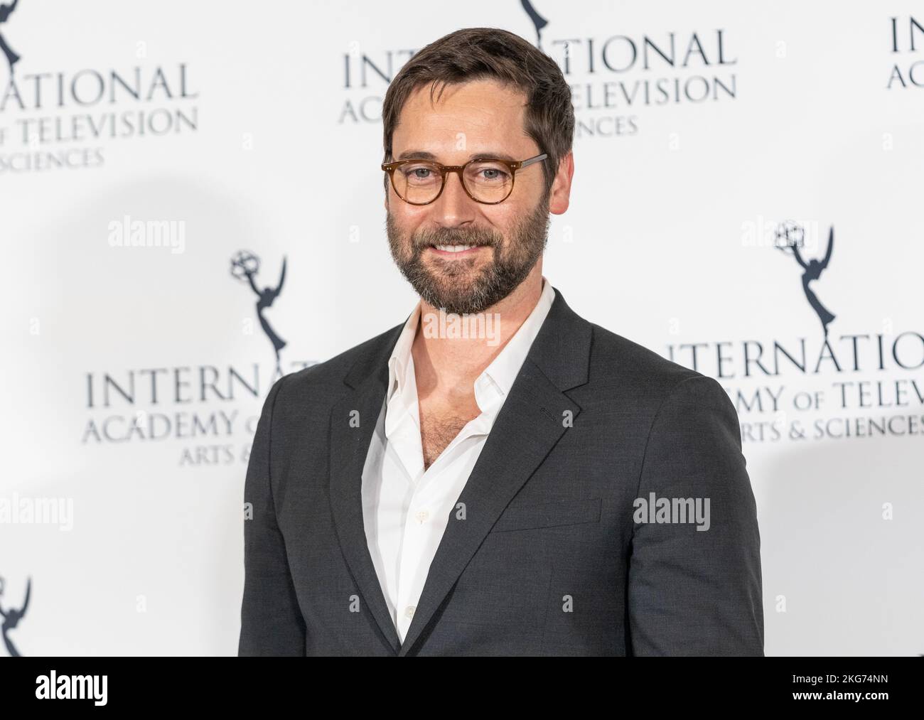 Ryan Eggold Blacklist Glasses