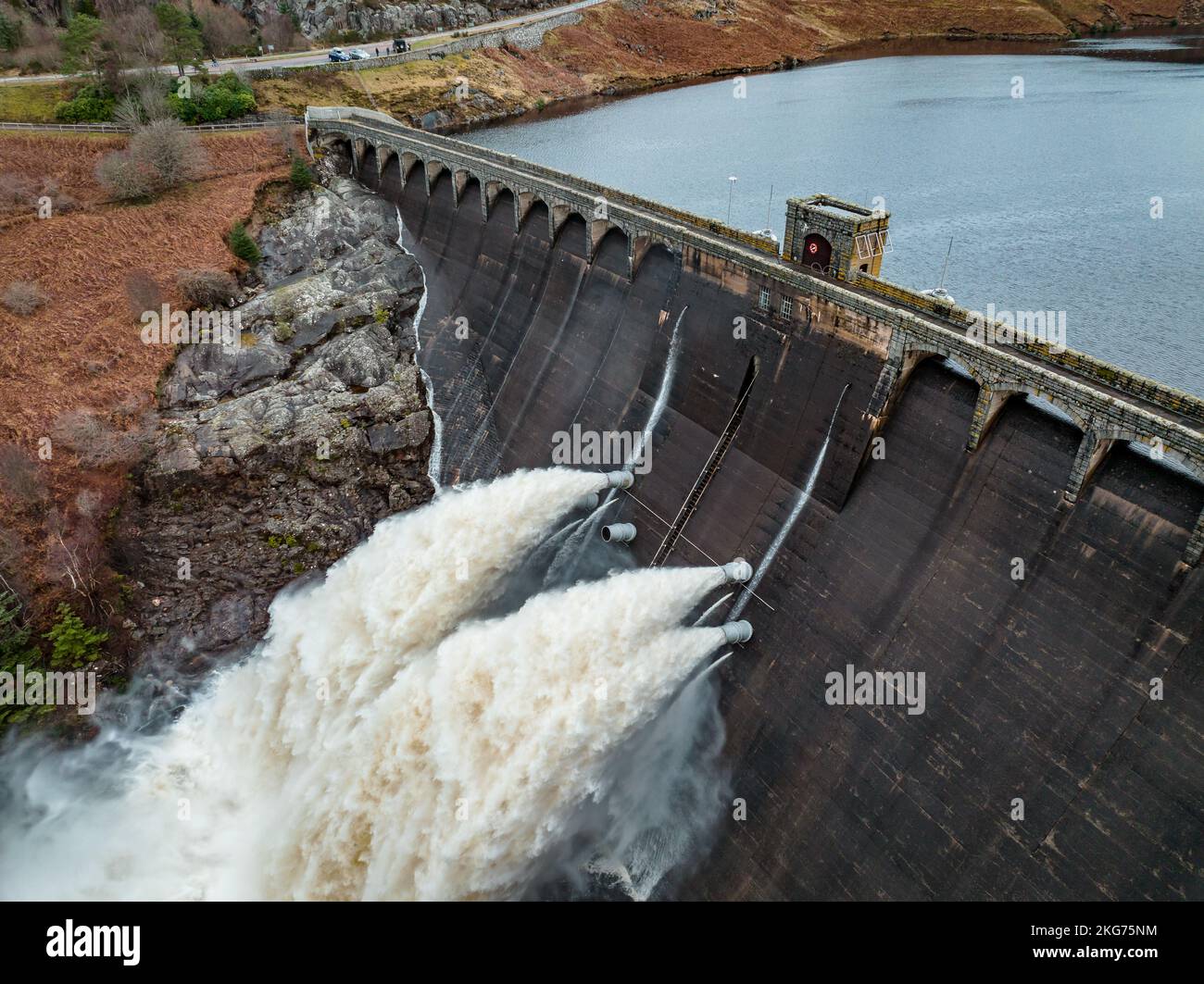 Hydroelectric Gravity Dam Pumping Water Stock Photo - Alamy