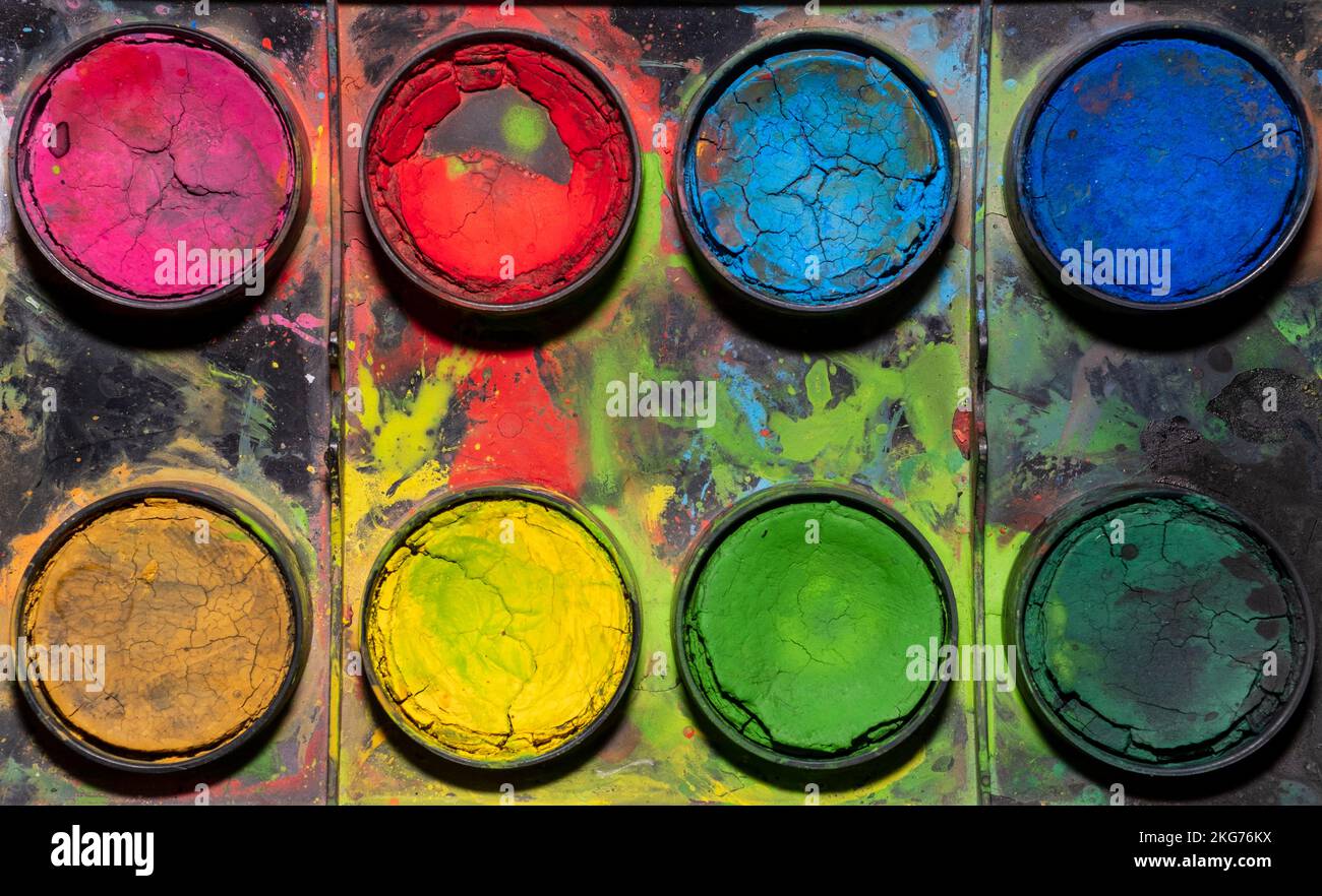 Yellow paint box hi-res stock photography and images - Alamy