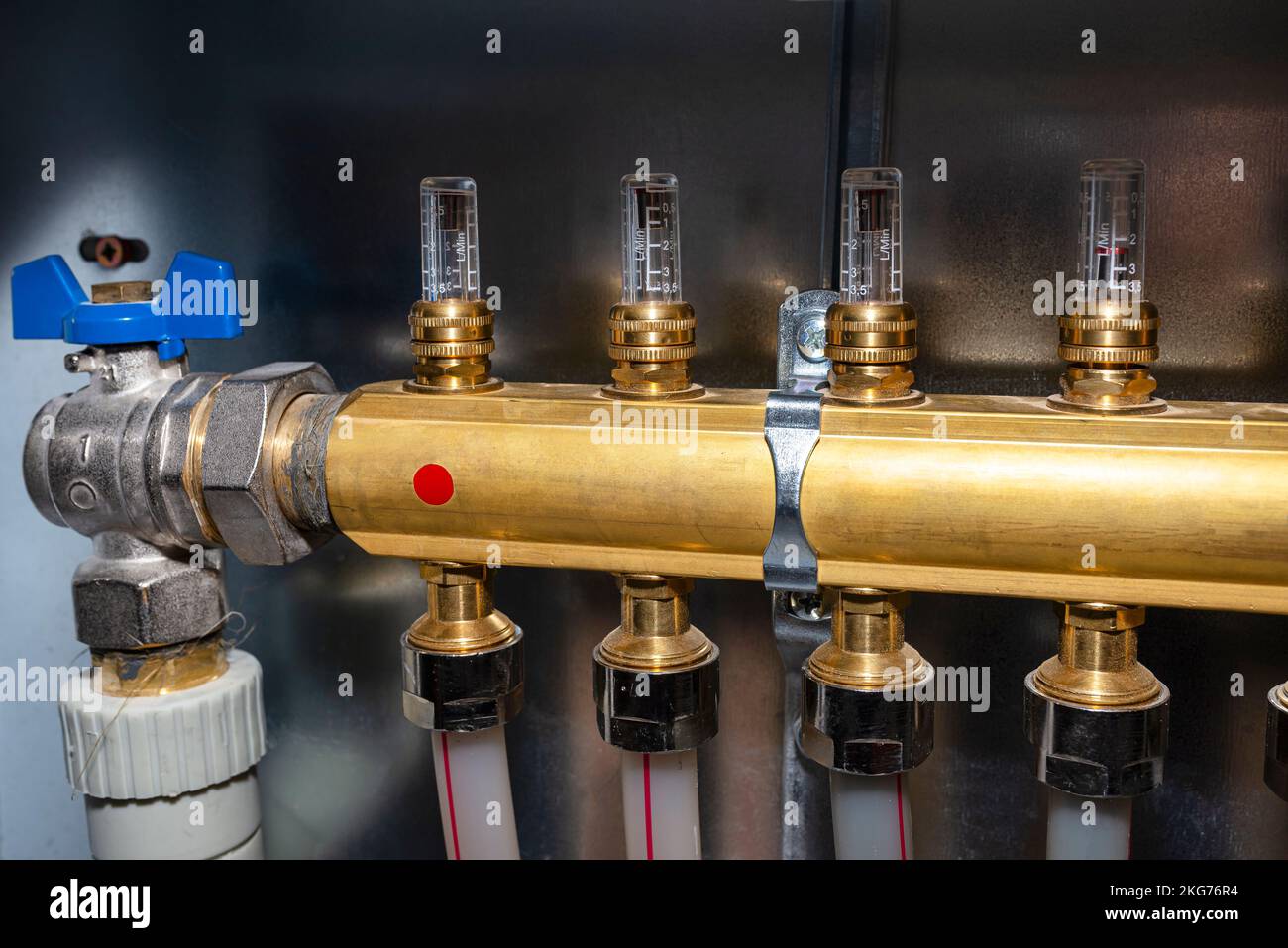 New brass manifold for underfloor heating systems with magnetic ...