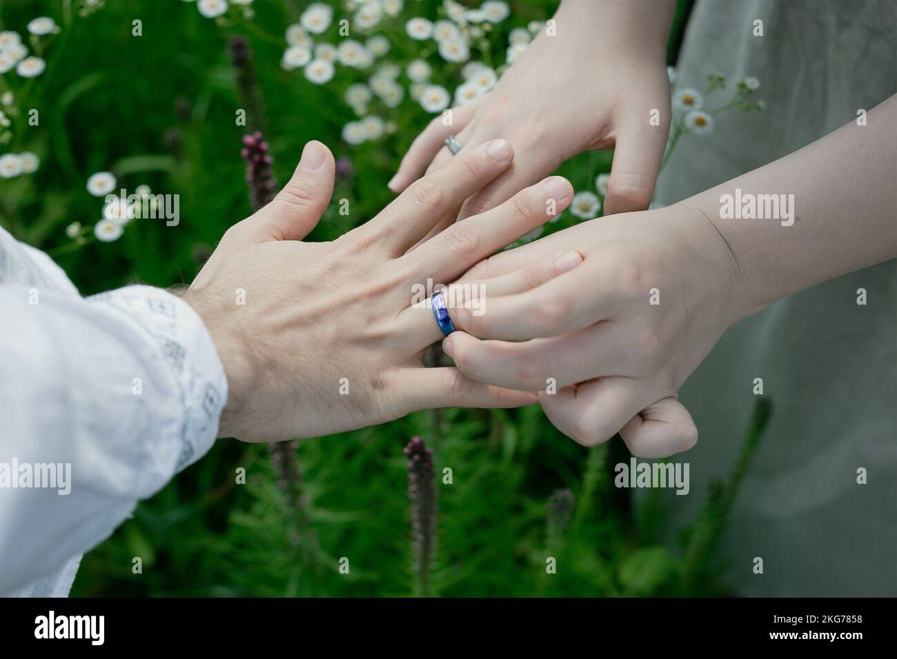 Marriage horizontal hi-res stock photography and images - Alamy