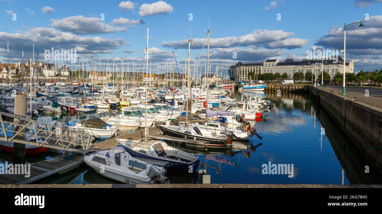 France, Normandy region (Normandie), Calvados, Deauville, peninsula ...