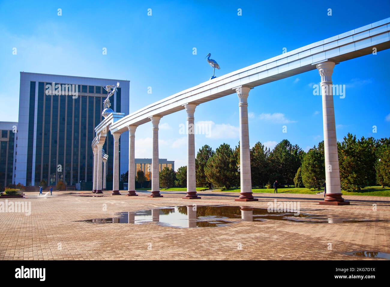 Uzbekistan government building hi-res stock photography and images - Alamy