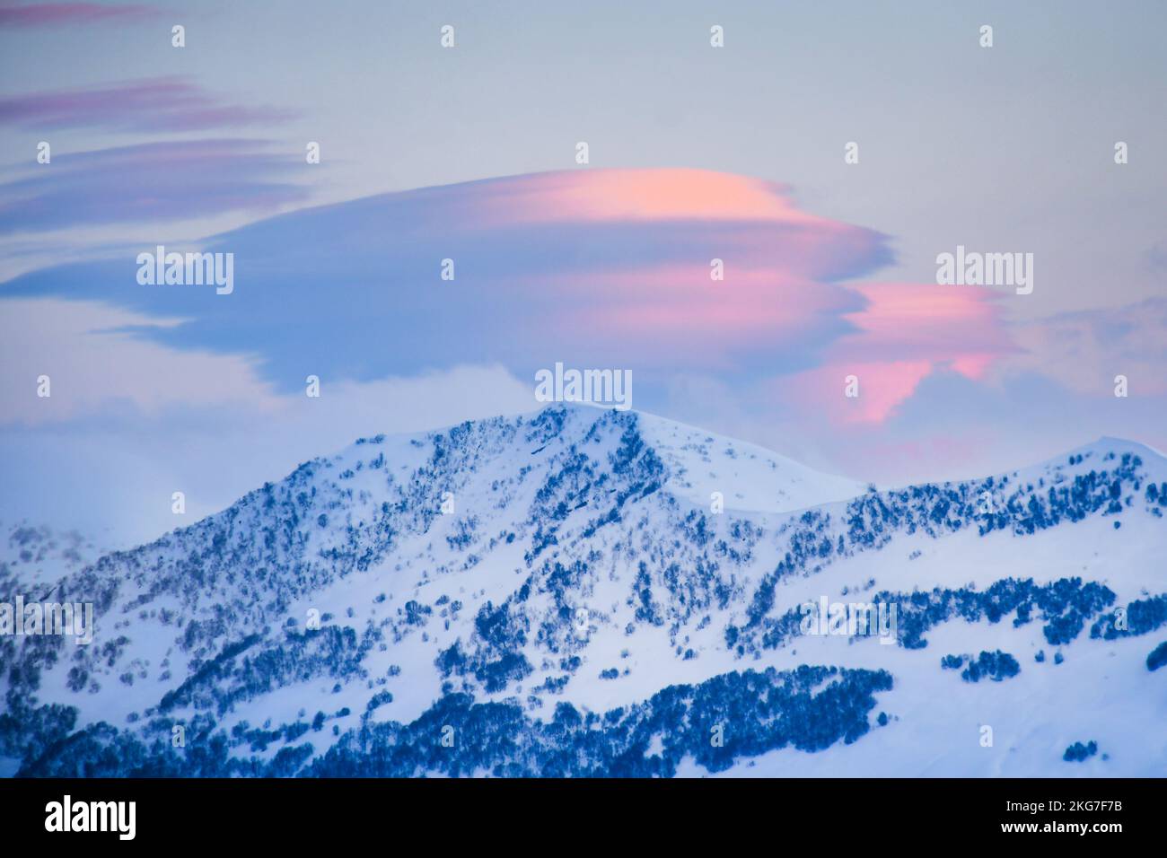 Lenticular clouds are a rather rare natural phenomenon. Such clouds are ...