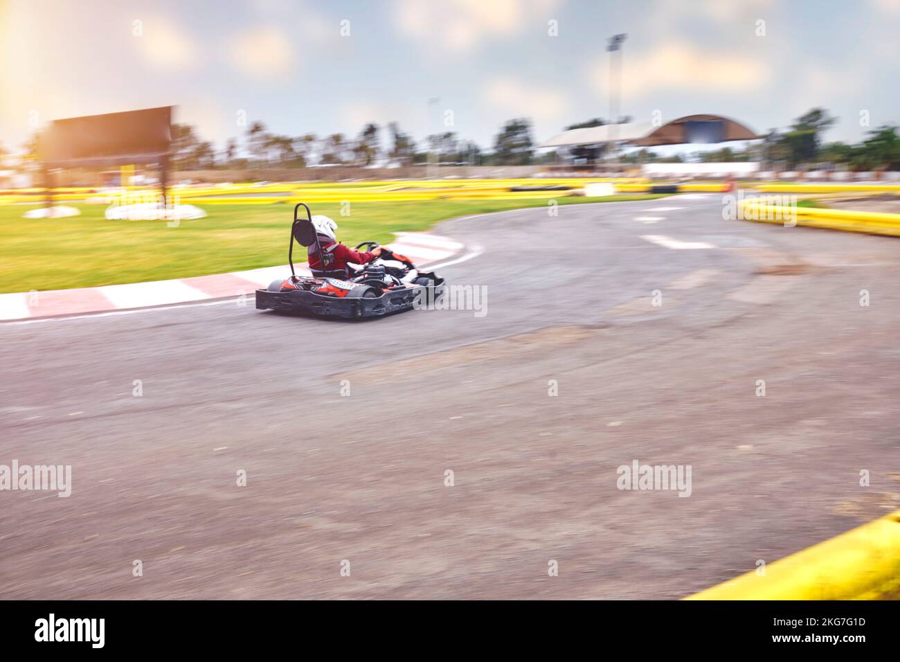 Kart racing winner hi-res stock photography and images - Alamy