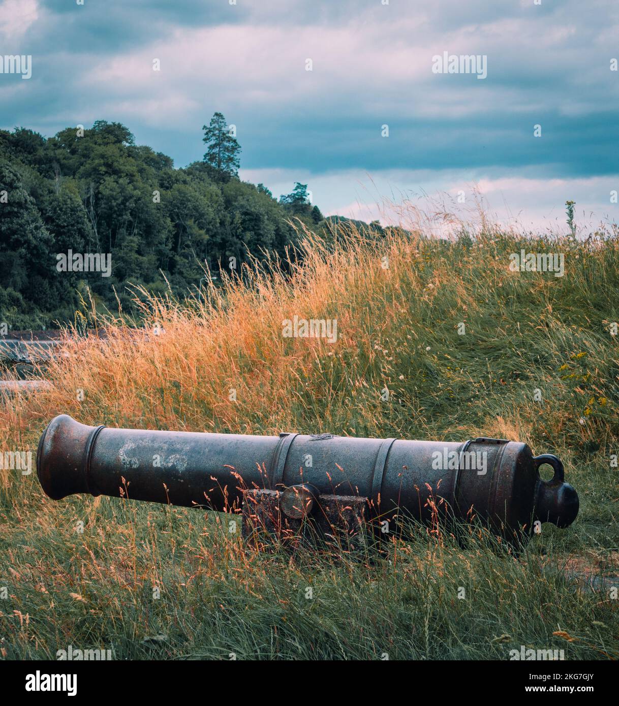 Rusty Cannon at Hill Stock Photo - Alamy