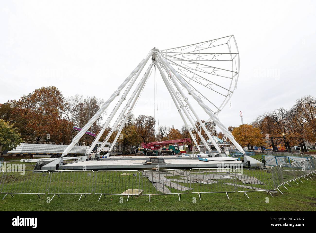 24 meter tall hi-res stock photography and images - Alamy