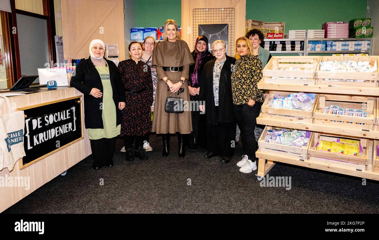 Queen Maxima during a working visit to Sociale Kruidenier, a social ...