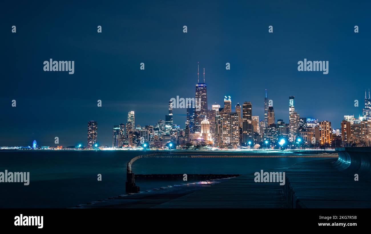 The Chicago downtown buildings skyline at night Stock Photo - Alamy
