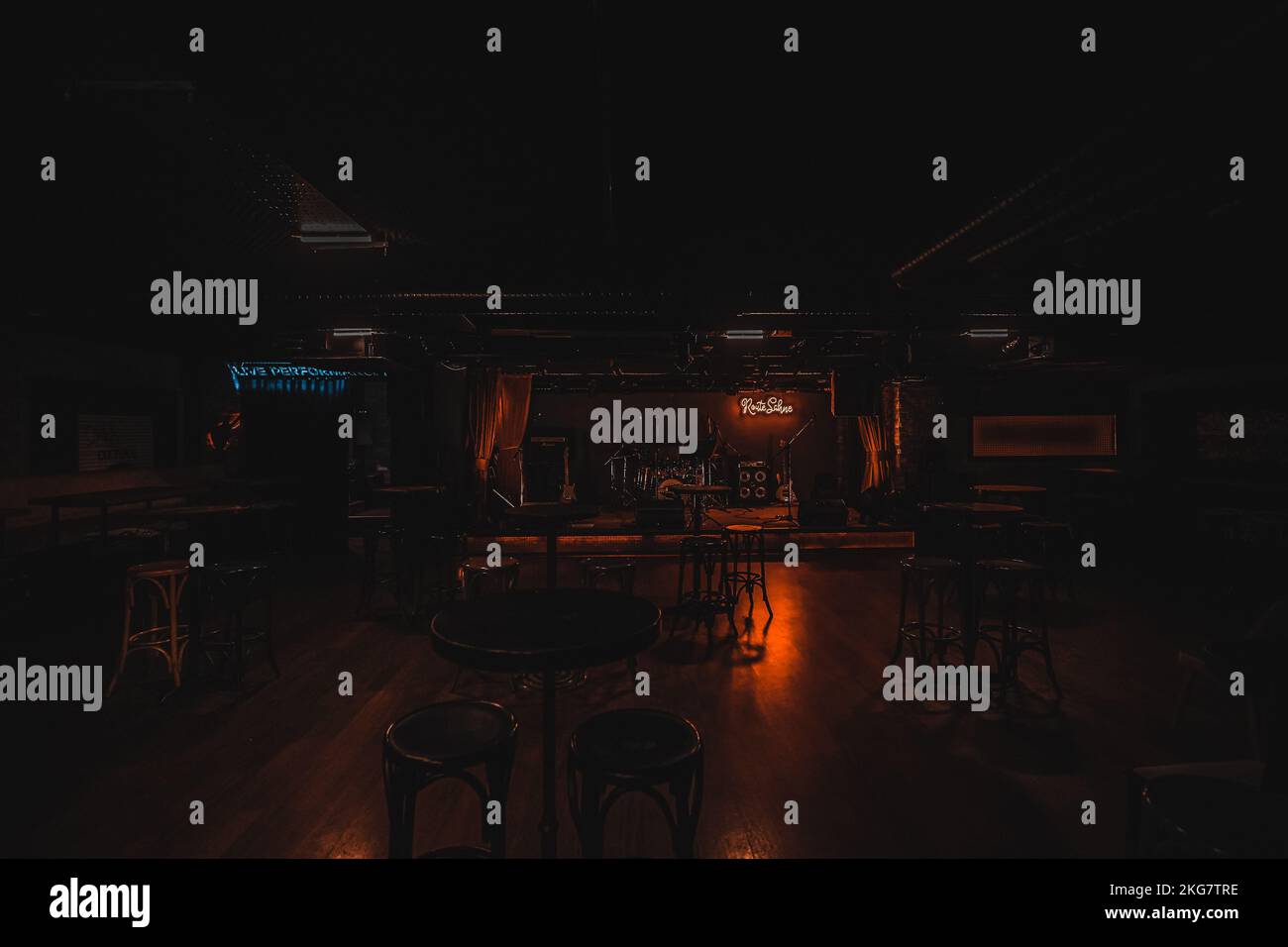 Bar and stage Stock Photo - Alamy