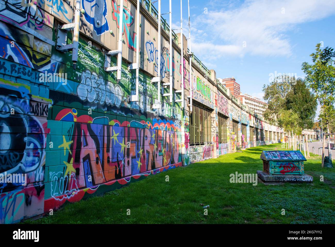 Danube canal graffiti art vienna hi-res stock photography and images ...