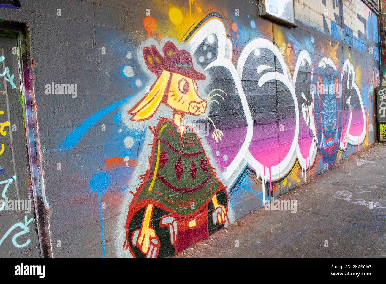 Street art and graffiti on the walls by the Danube Canal in Vienna ...