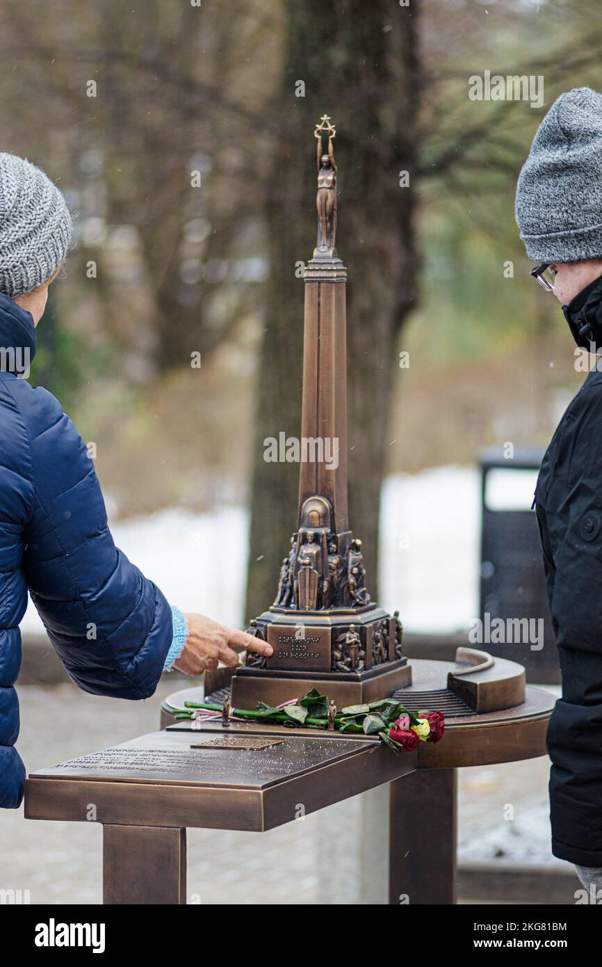 Tactile bronze miniature copy of Freedom Monument for blind people ...