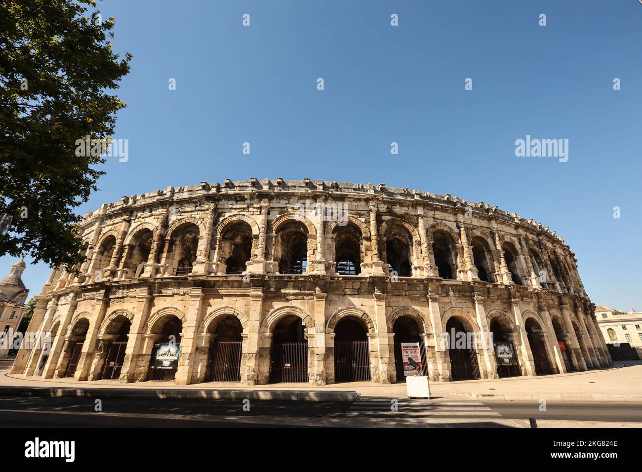 Arènes de nîmes ancient hi-res stock photography and images - Alamy
