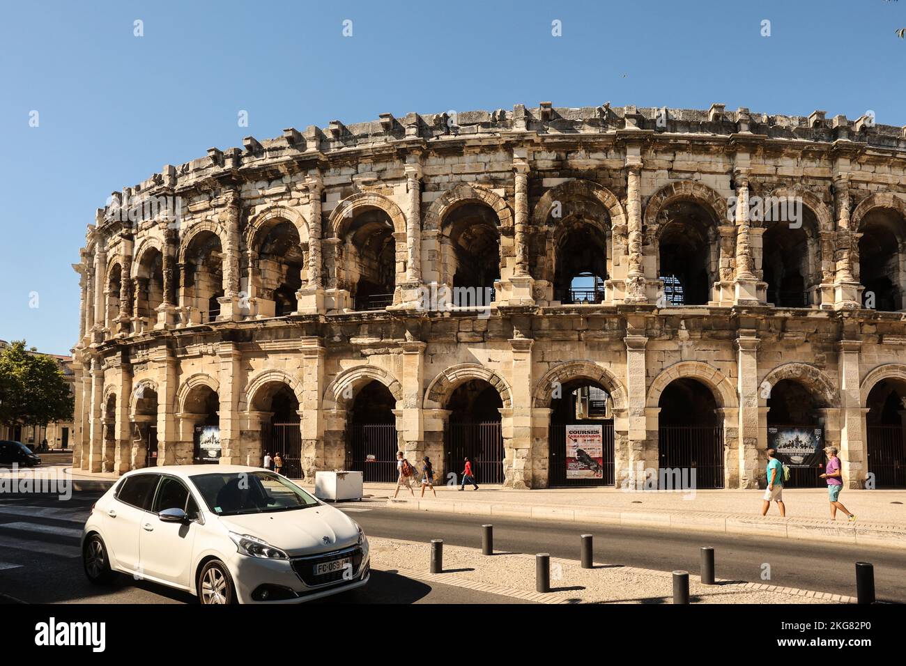 Attractions de nîmes hi-res stock photography and images - Alamy