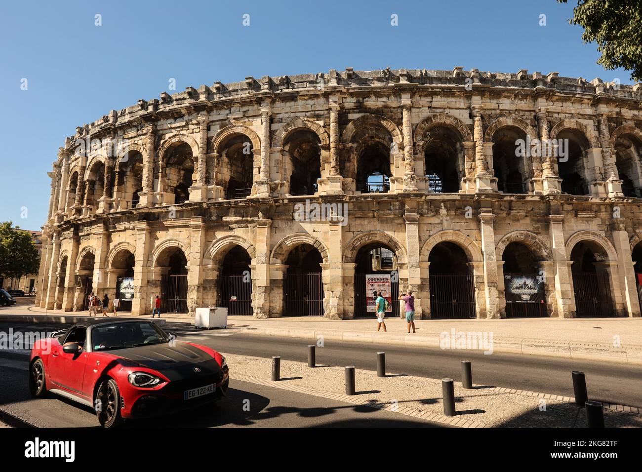 Attractions de nîmes hi-res stock photography and images - Alamy