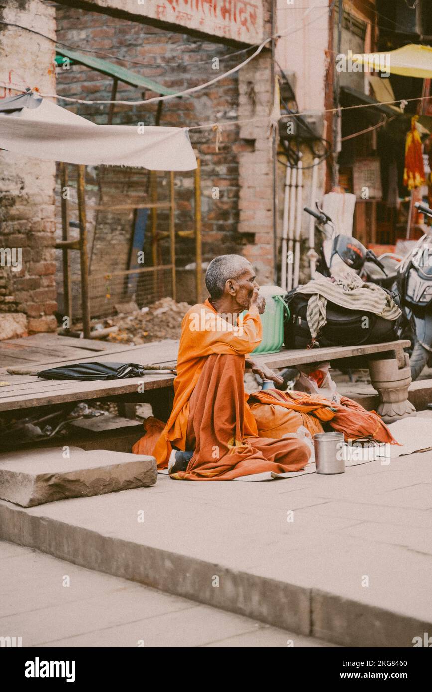 Saadhu of varanasi hi-res stock photography and images - Alamy