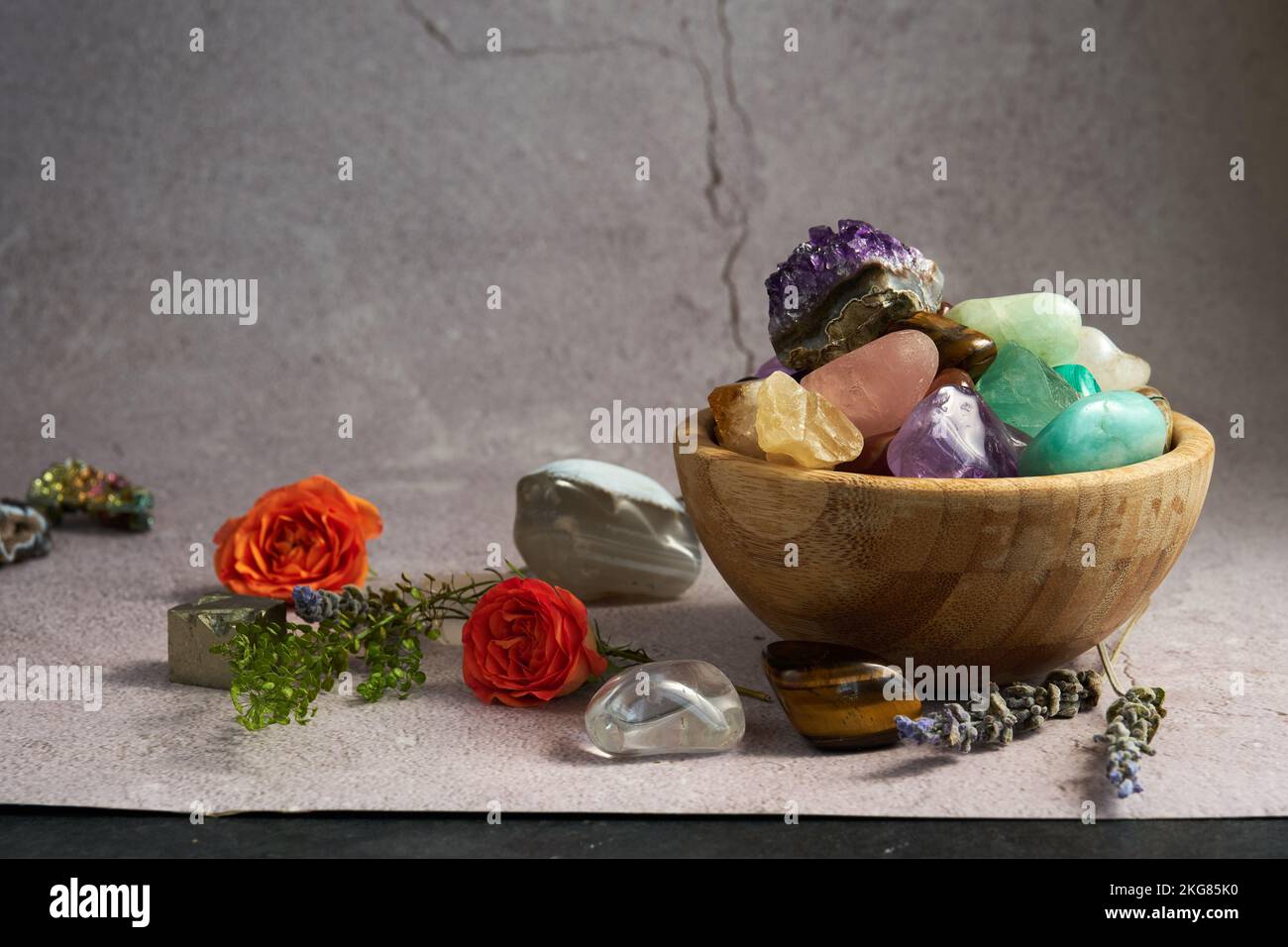 Different stones in bowl hi-res stock photography and images - Alamy