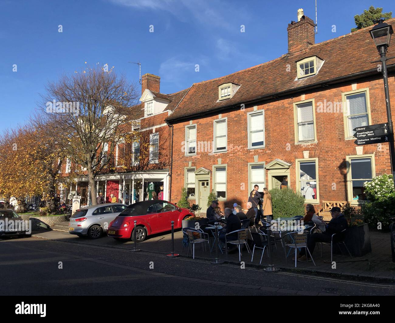 Market Hill, Framlingham street scene, Suffolk, England, United Kingdom ...
