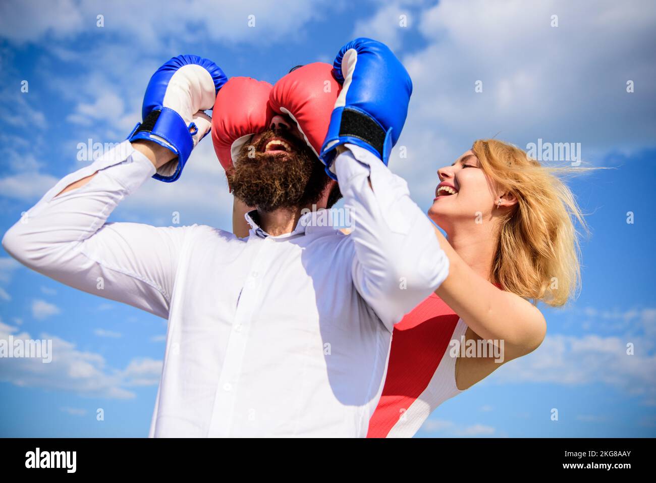 Woman who tricks man hi-res stock photography and images - Alamy