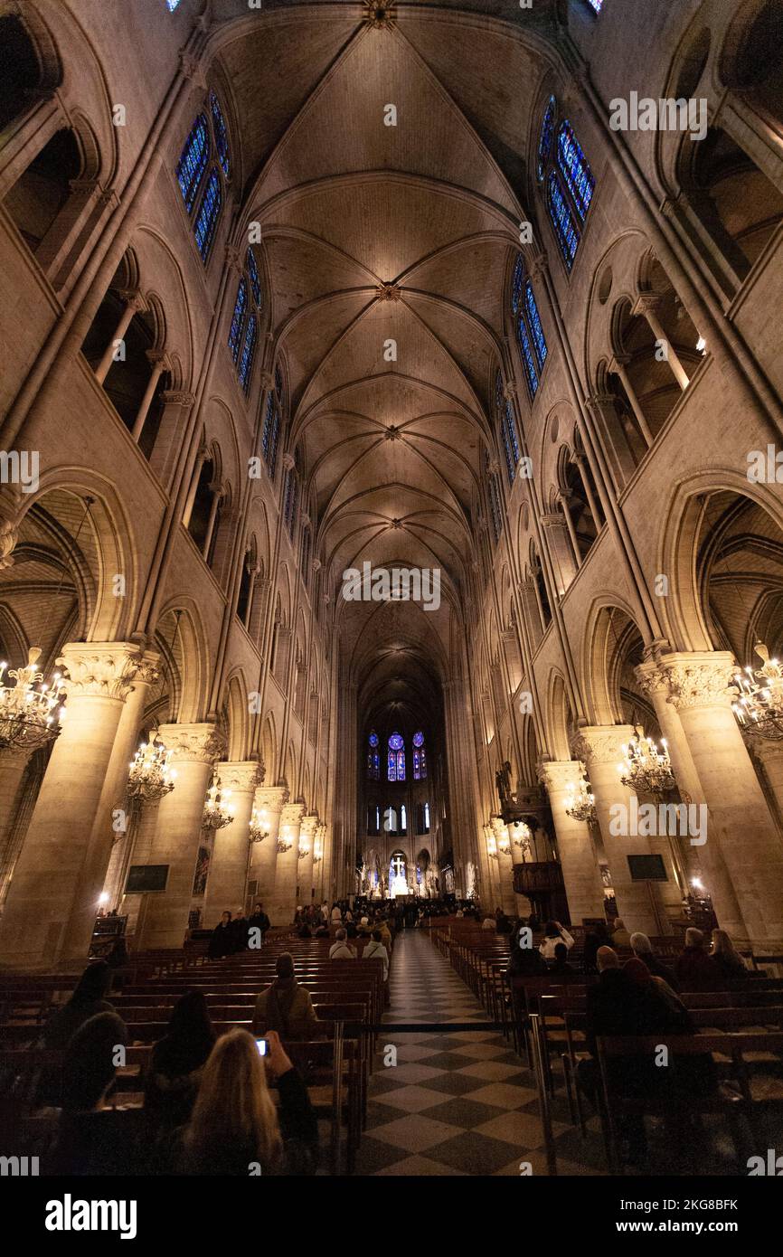 PARIS, FRANCE - DECEMBER 31, 2011: Notre Dame de Paris cathedral ...
