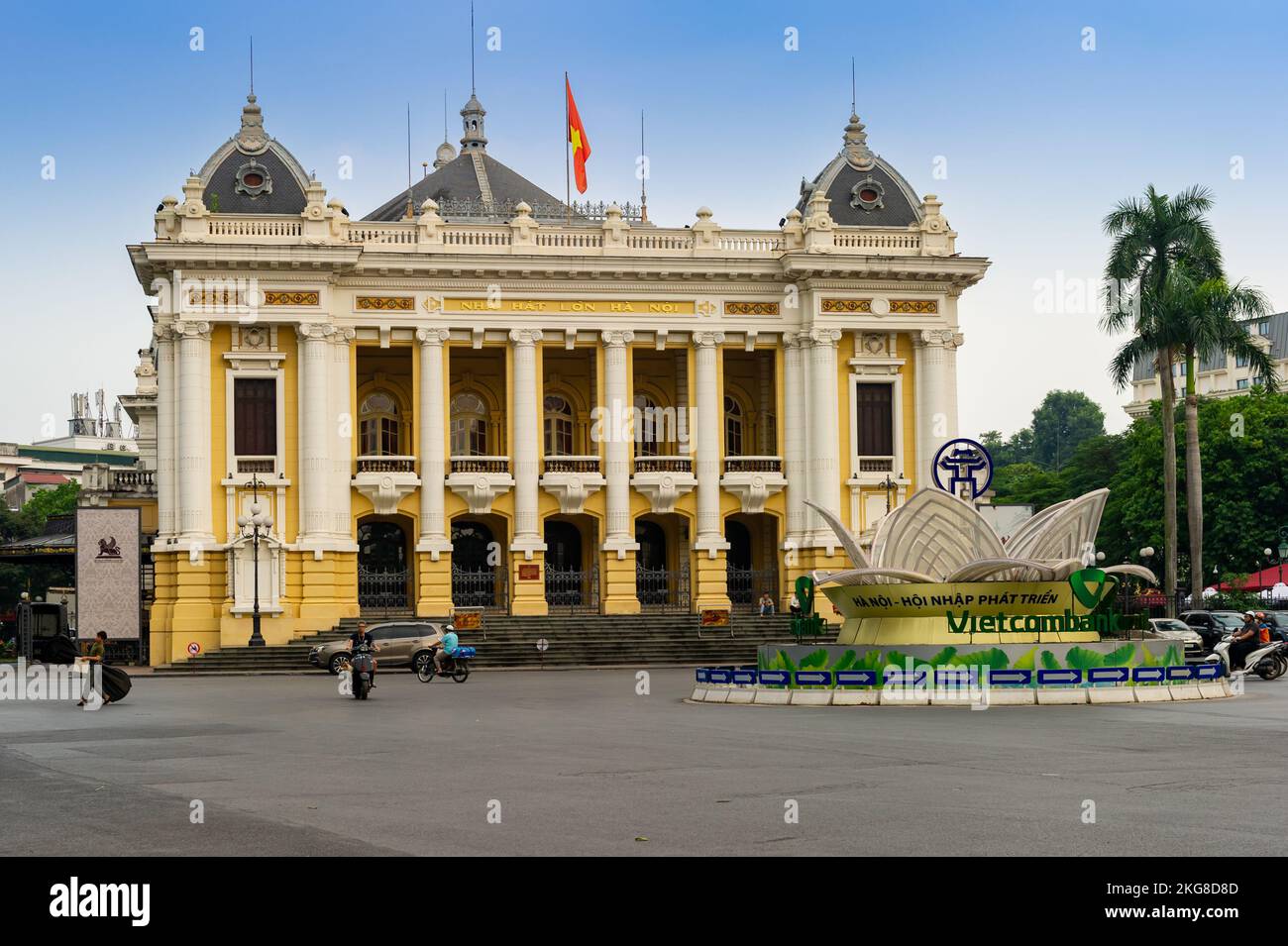 The Grand Opera House, Hanoi, Vietnam Stock Photo - Alamy