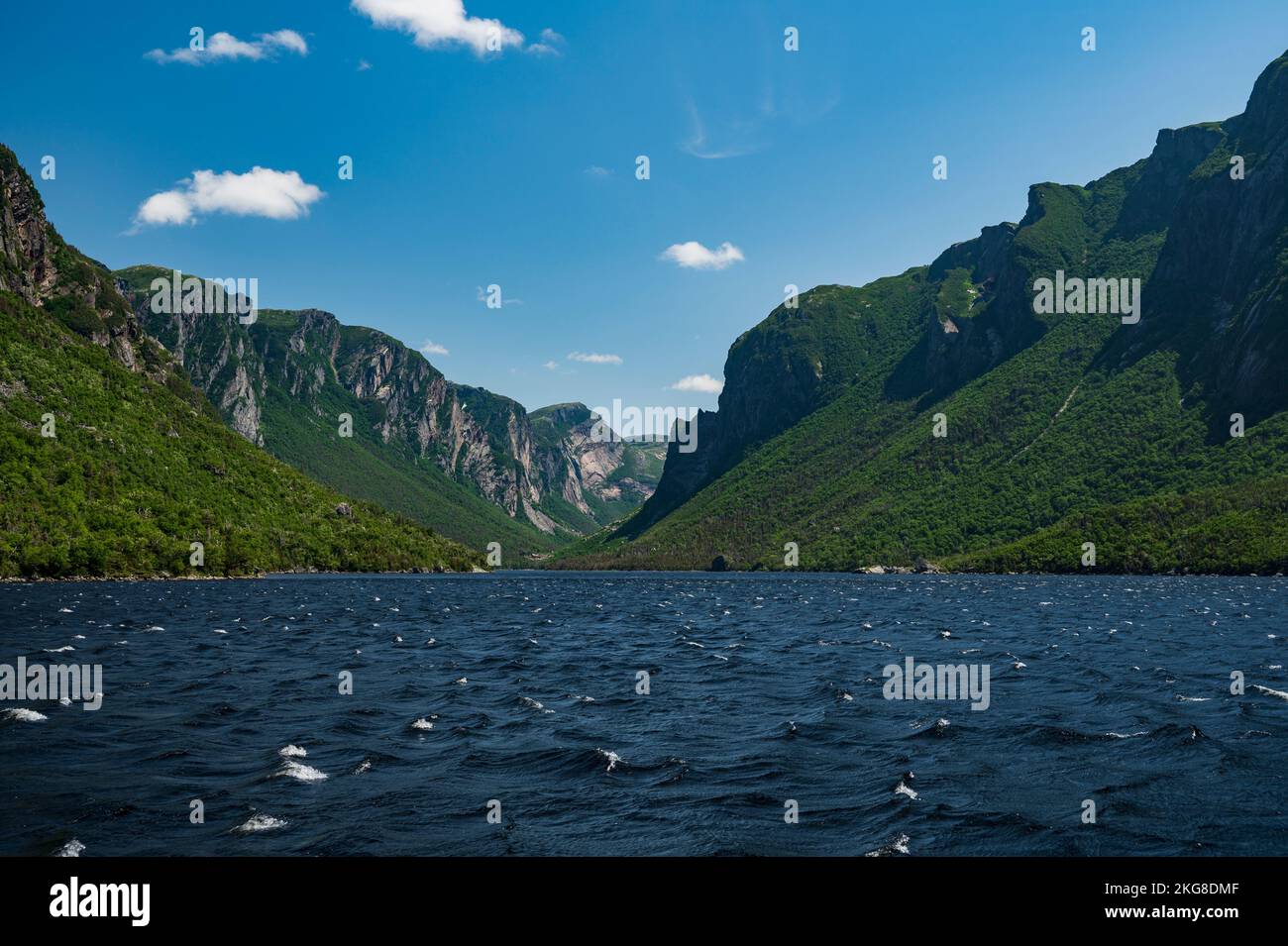 Canada labrador lake landscape hi-res stock photography and images - Alamy