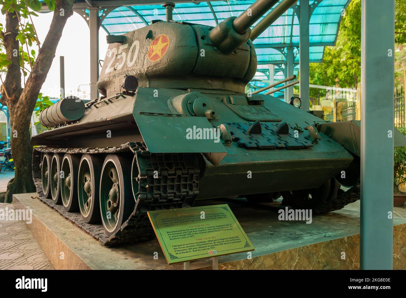 A Vietnamese T34 tank at the Vietnam Military History Museum, Hanoi ...