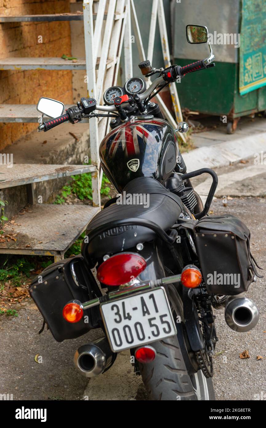 Triumph motorbike union jack hi-res stock photography and images - Alamy