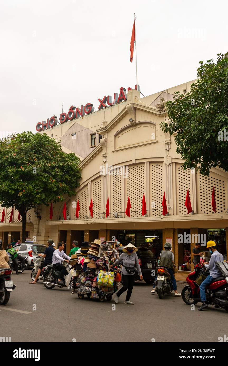 Front elevation of the Dong Xuan Market, Hanoi, Vietnam Stock Photo - Alamy