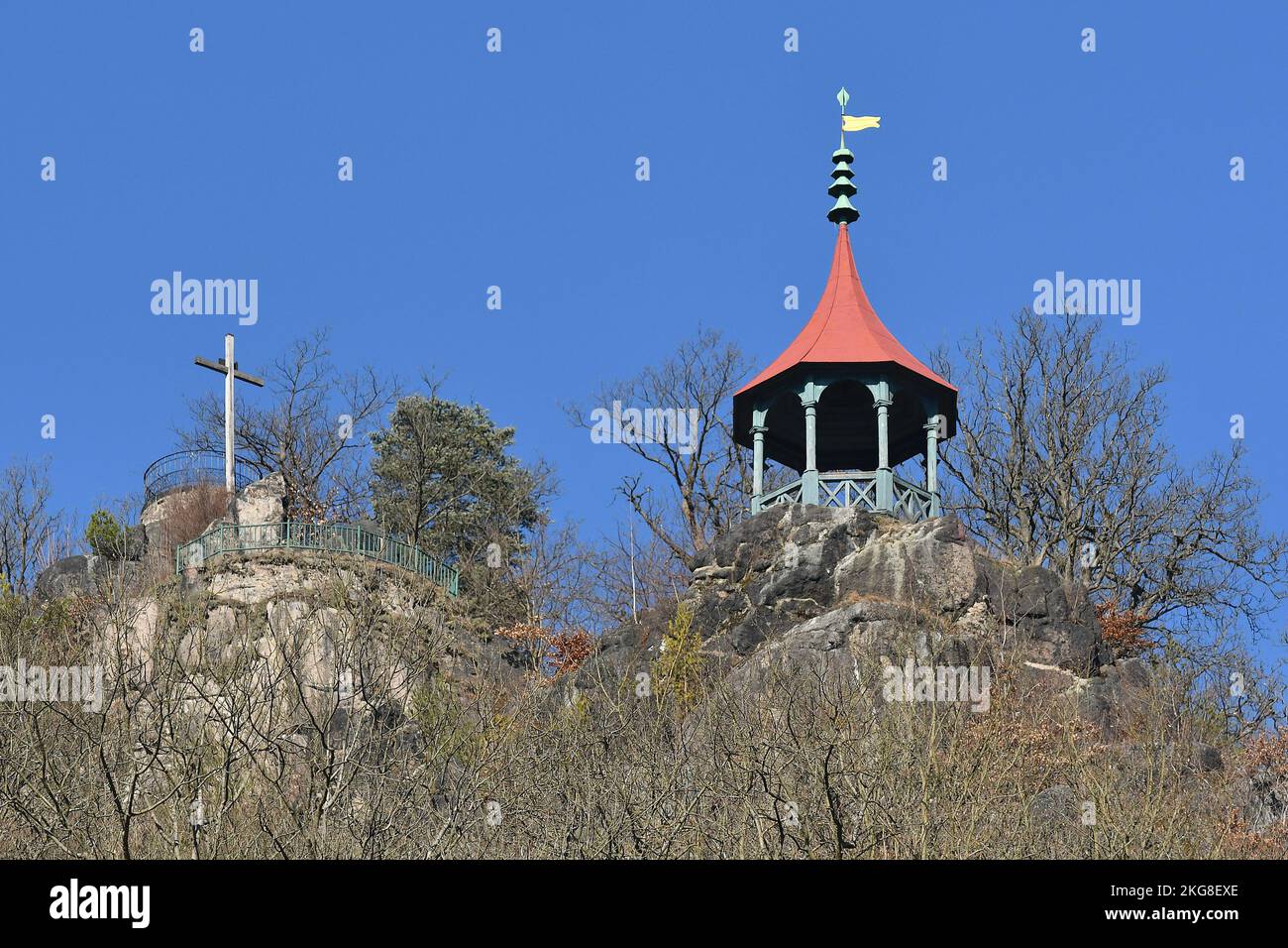 The cross at Peter's Lookout (left) and the Mayer's Gloriette lookout ...
