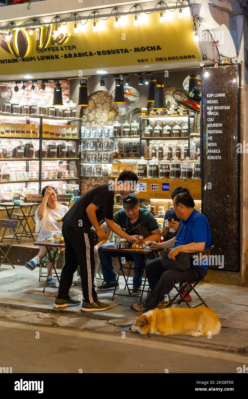 Vietnamese Coffee Shop at night in the Old Quarter, Hanoi Stock Photo ...