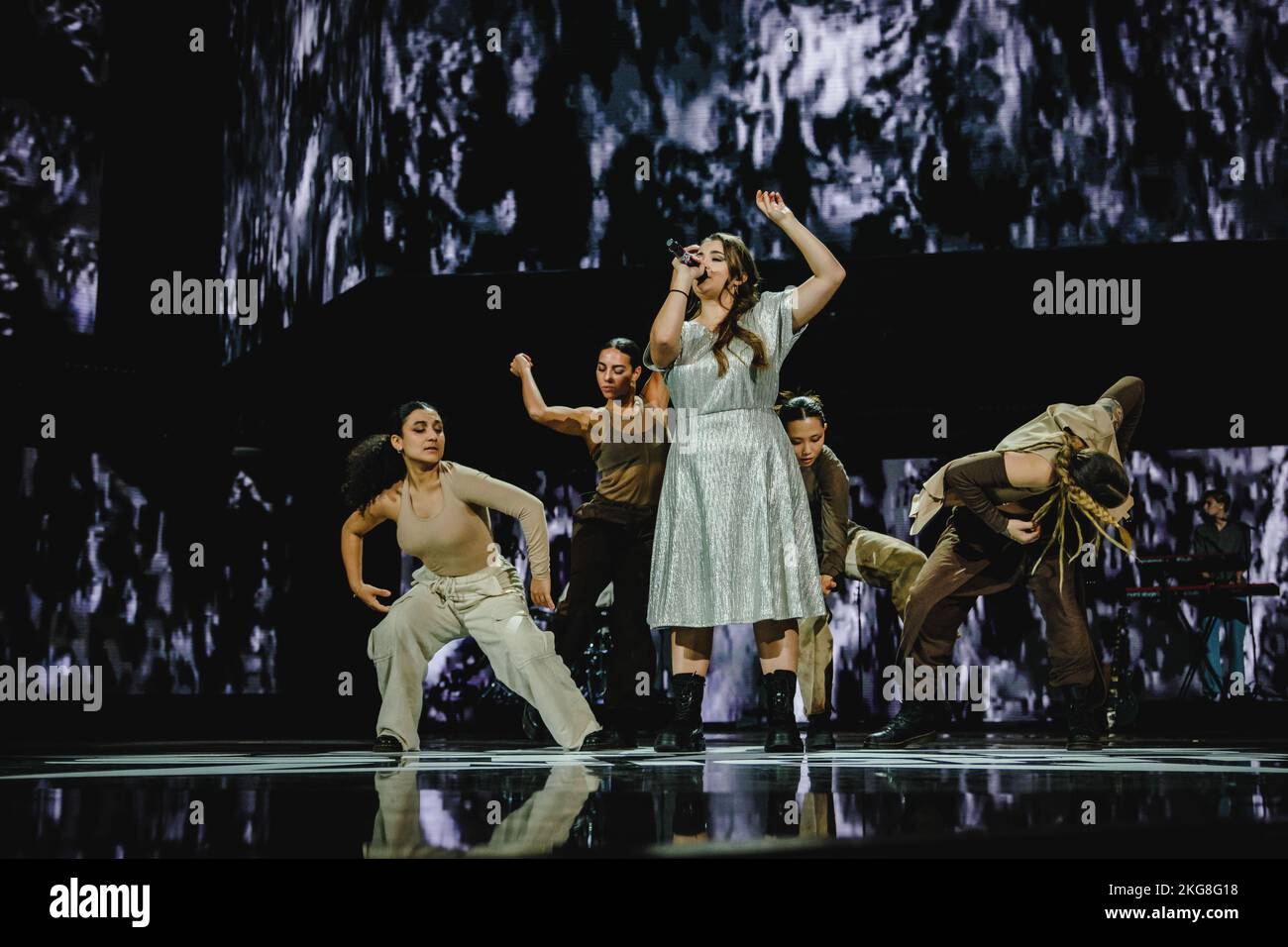 Zurich, Switzerland. 18th, November 2022. The Swiss singer, songwriter ...
