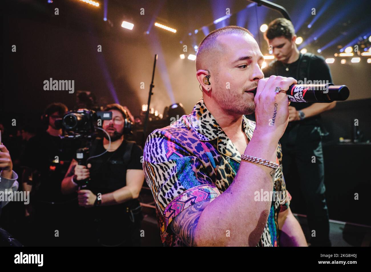 Loco escrito singer hi-res stock photography and images - Alamy