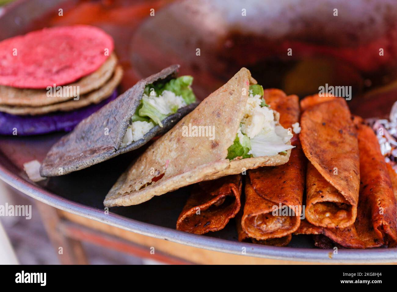 Taco tacos local hi-res stock photography and images - Alamy