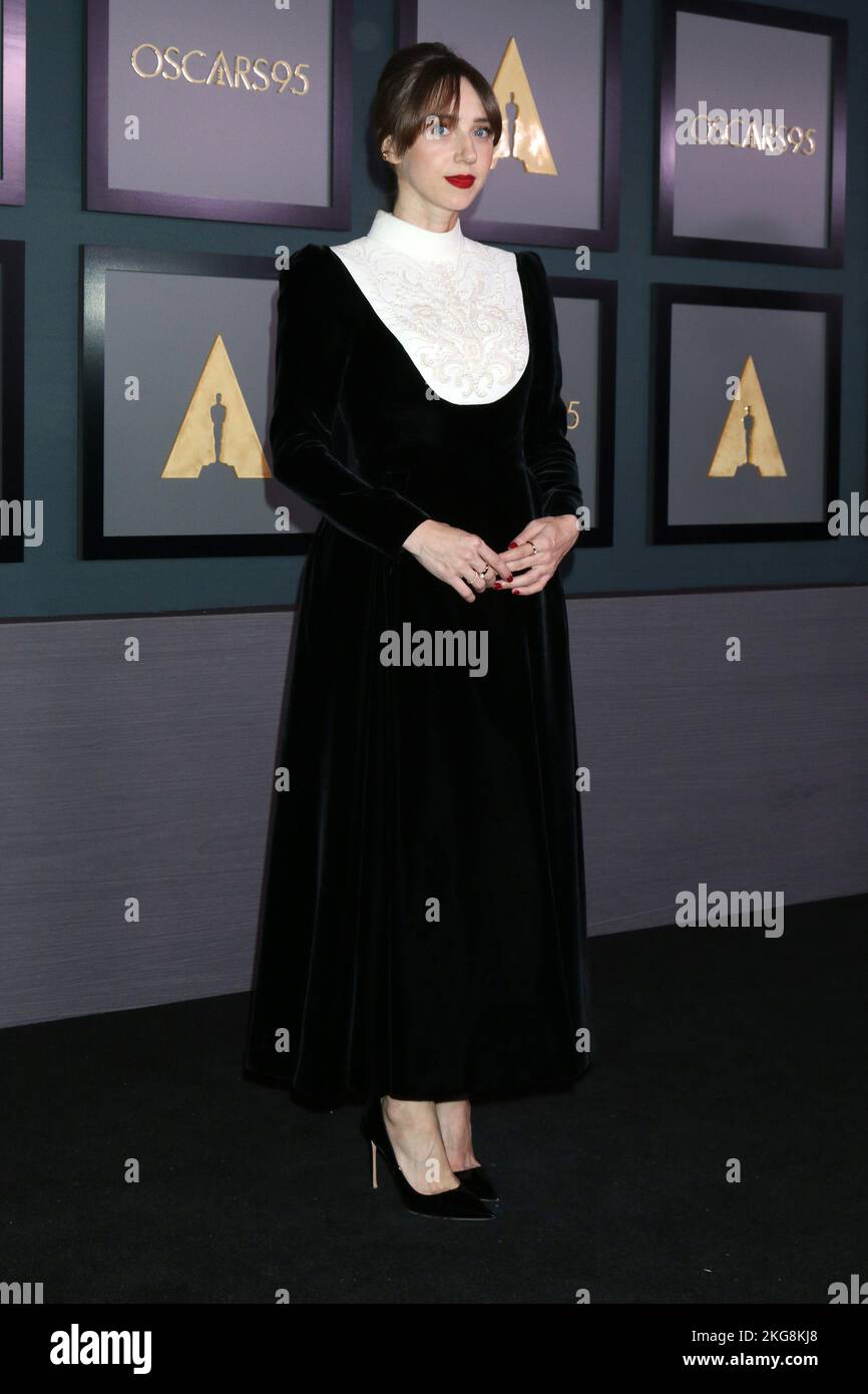 LOS ANGELES - NOV 19: Zoe Kazan at the 13th Governors Awards at ...