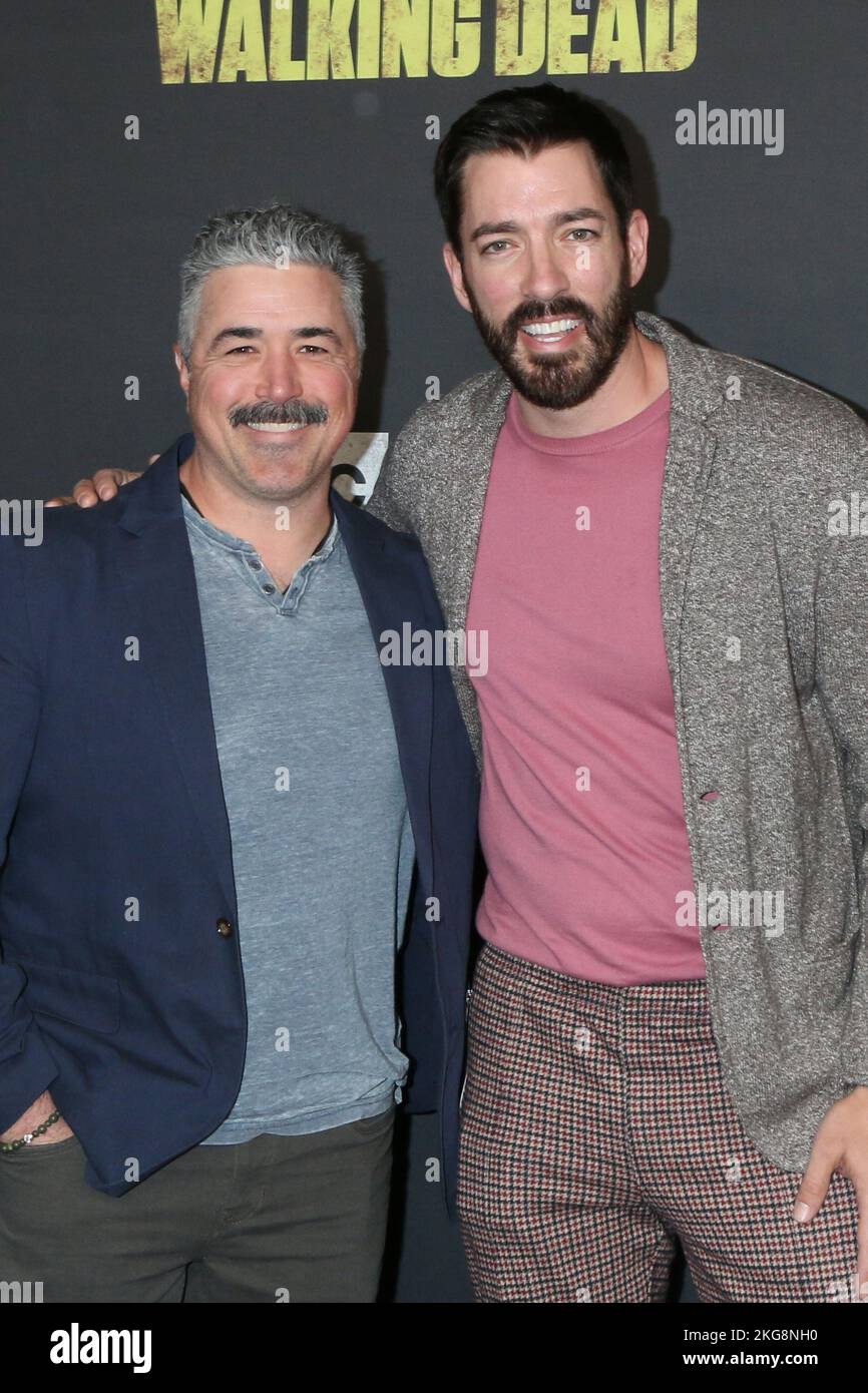 LOS ANGELES - NOV 20: Guest, Drew Scott at The Walking Dead Finale at ...