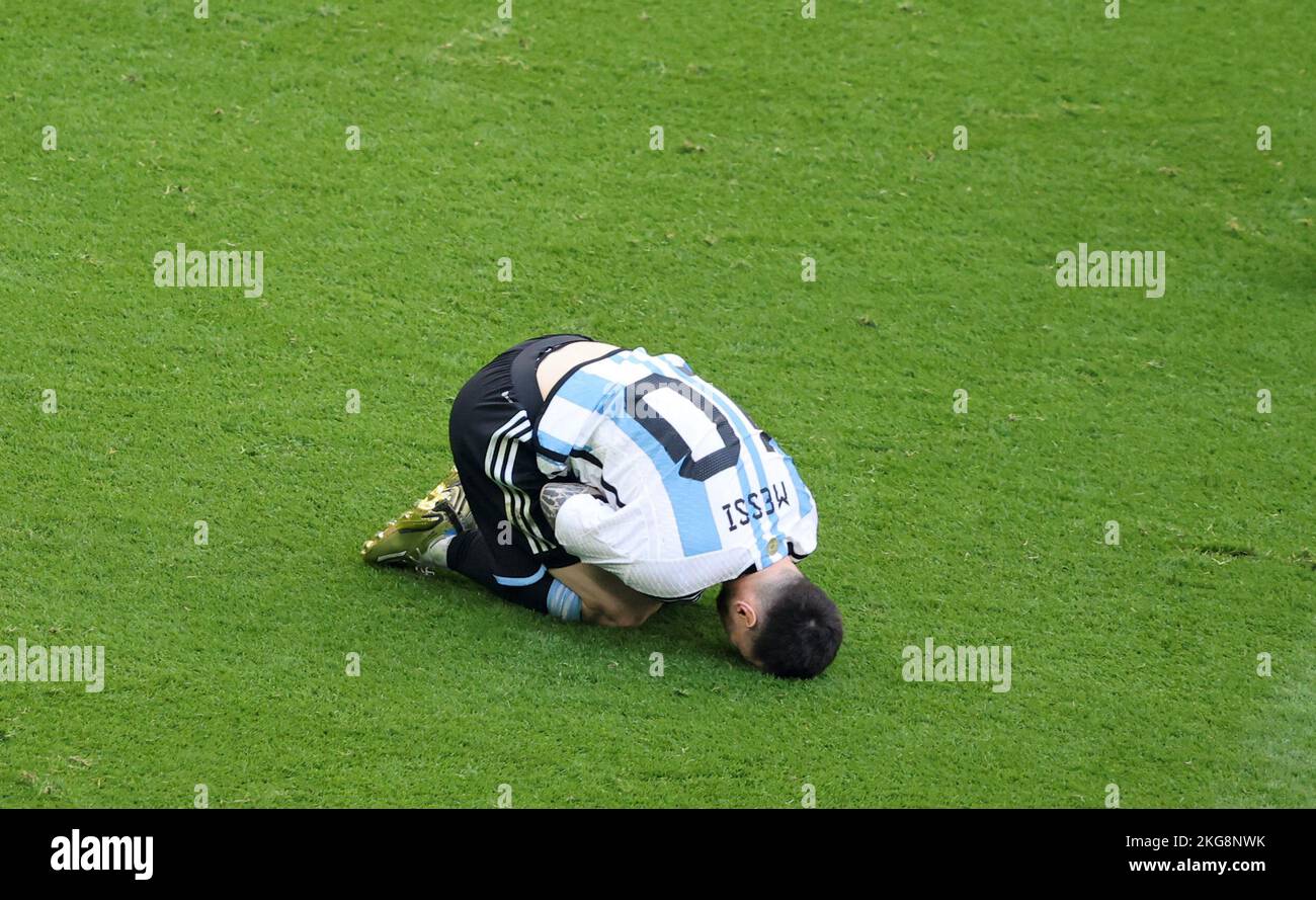 Lusail, Qatar. 22nd Nov, 2022. Lionel Messi of Argentina am Boden FIFA ...