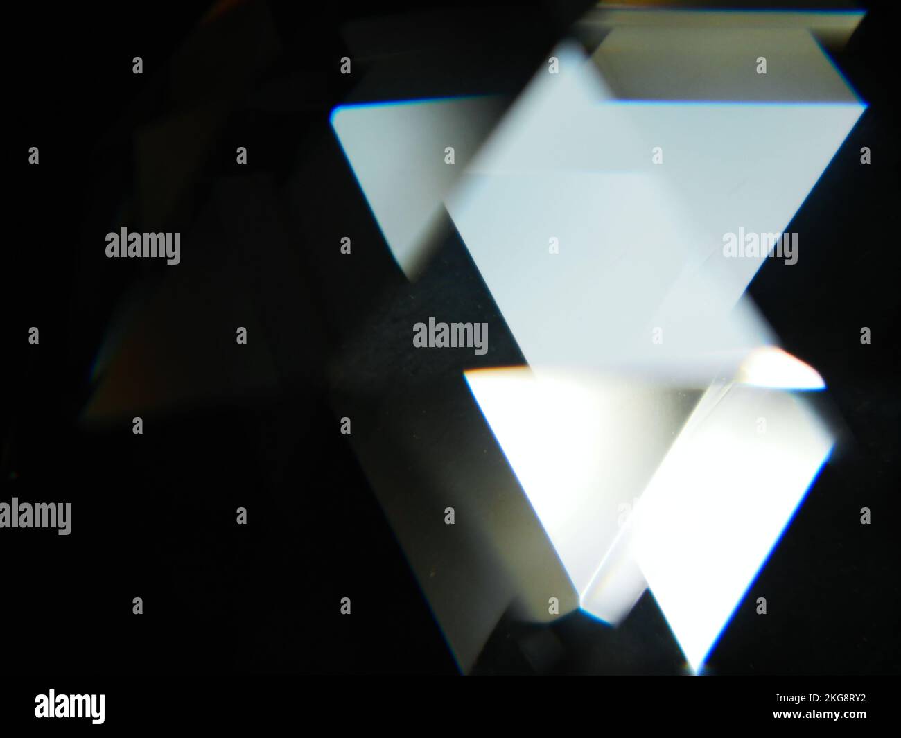 The glowing triangular particles creates an interesting background ...
