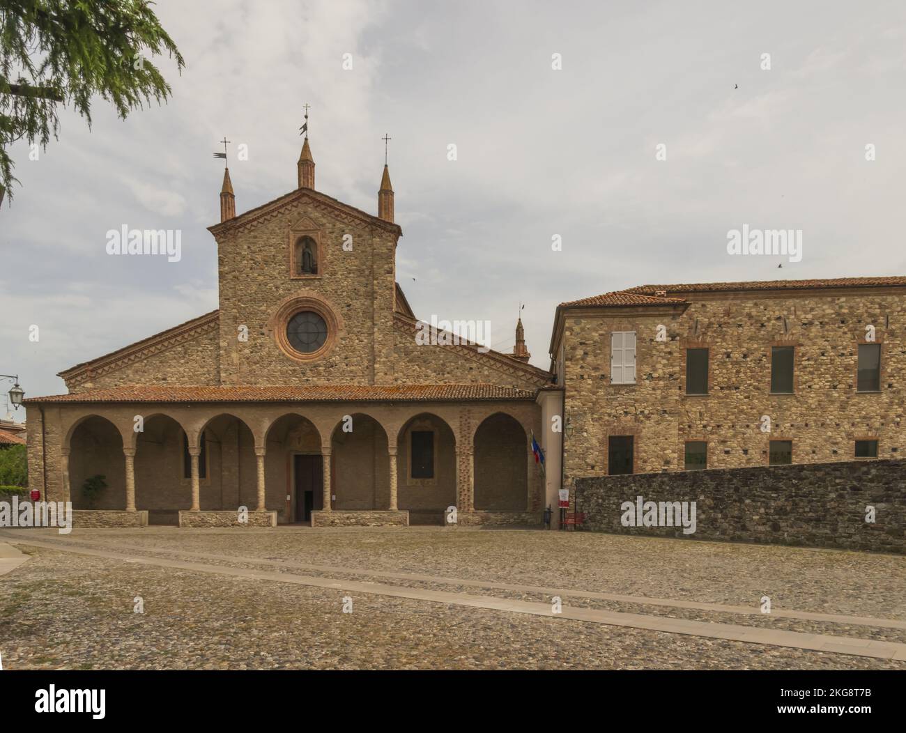 bobbio abbazia di san colombano Stock Photo - Alamy