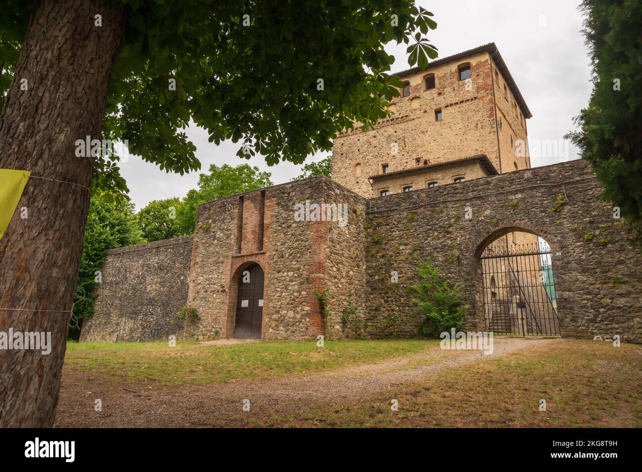 bobbio castello 2 Stock Photo - Alamy