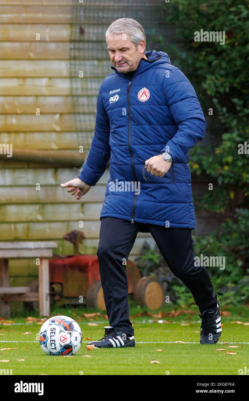 Belgium, 22/11/2022, Kortrijk's new head coach Bernd Storck pictured ...