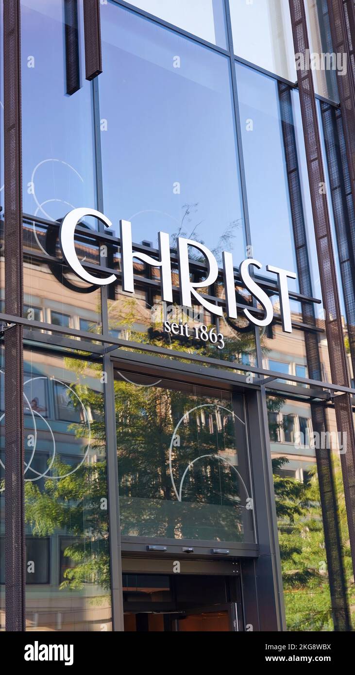 German luxury retail hi-res stock photography and images - Alamy