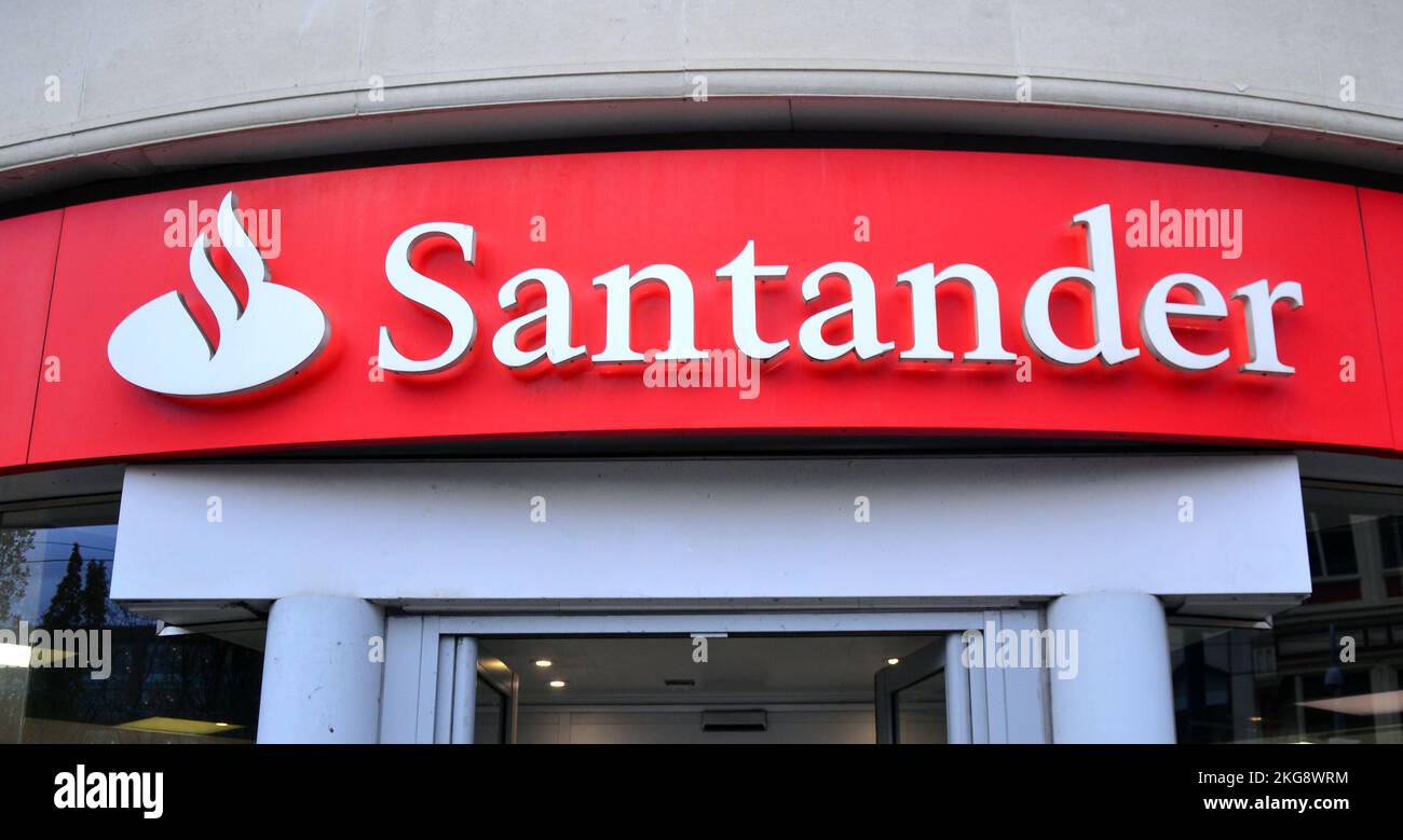 Santander Uk Logo