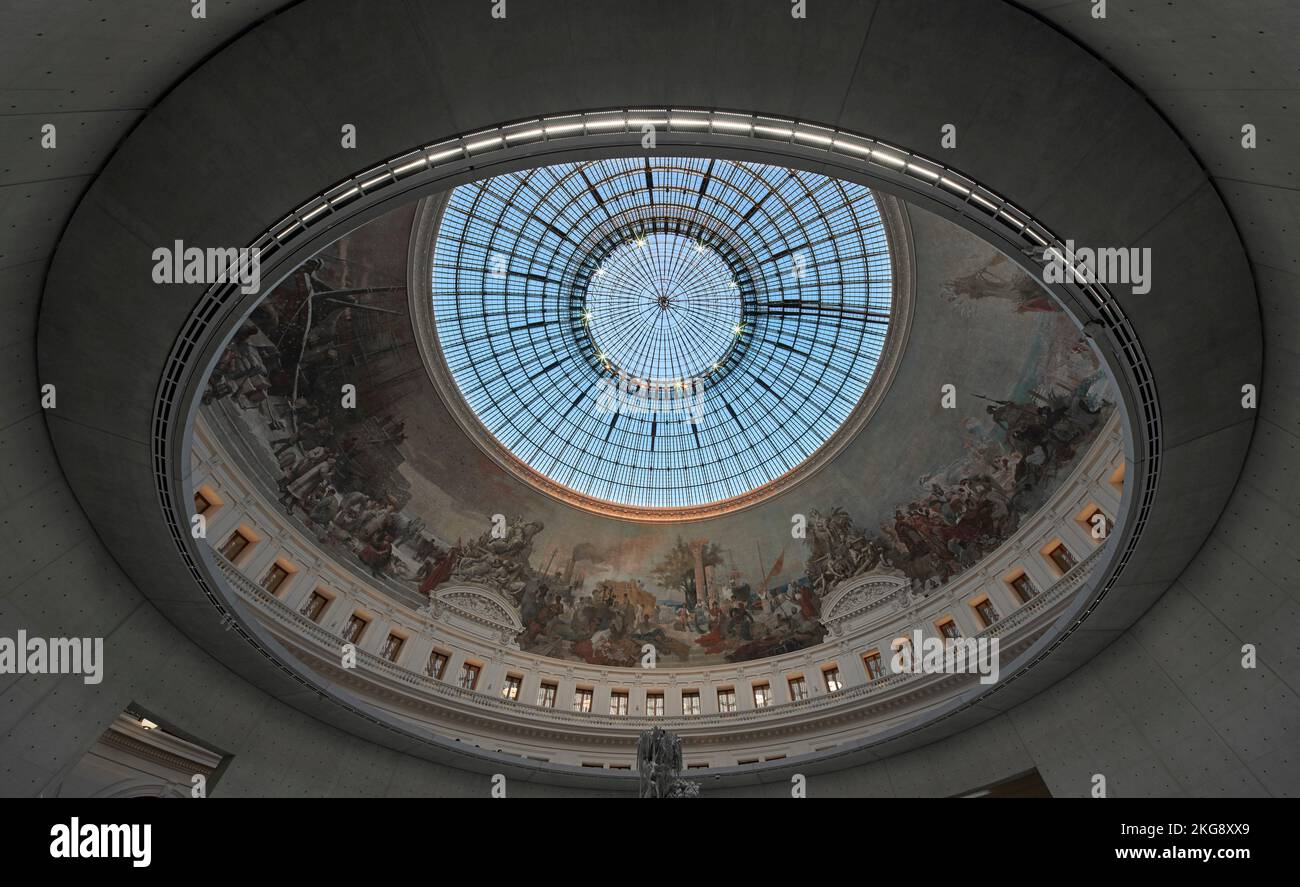 Domed roof from lower level. Bourse de Commerce, Paris, France ...