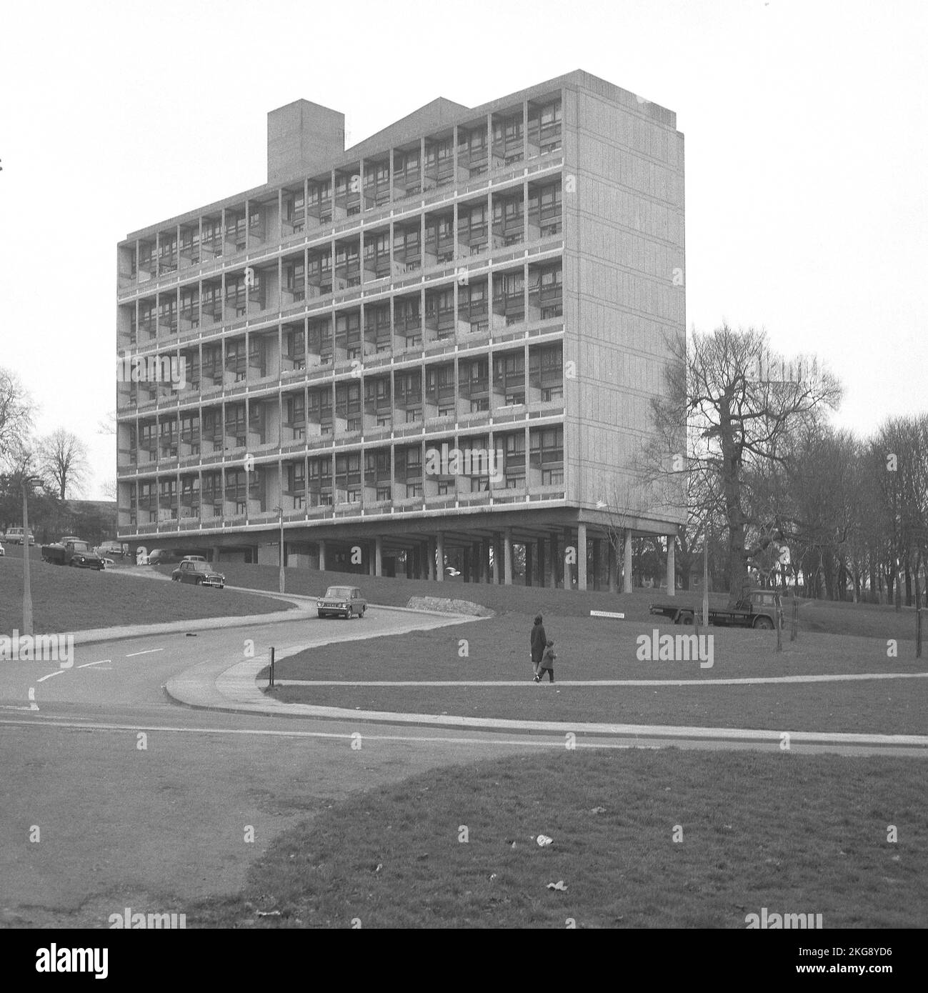 1950s social housing development hi-res stock photography and images ...