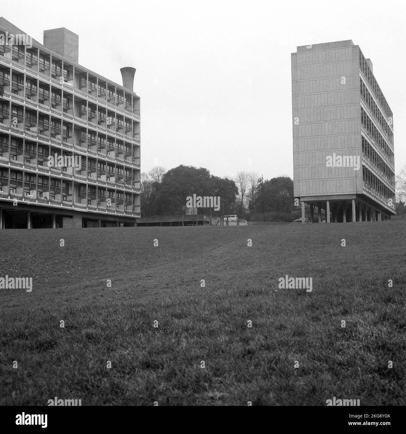 1950s social housing development hi-res stock photography and images ...