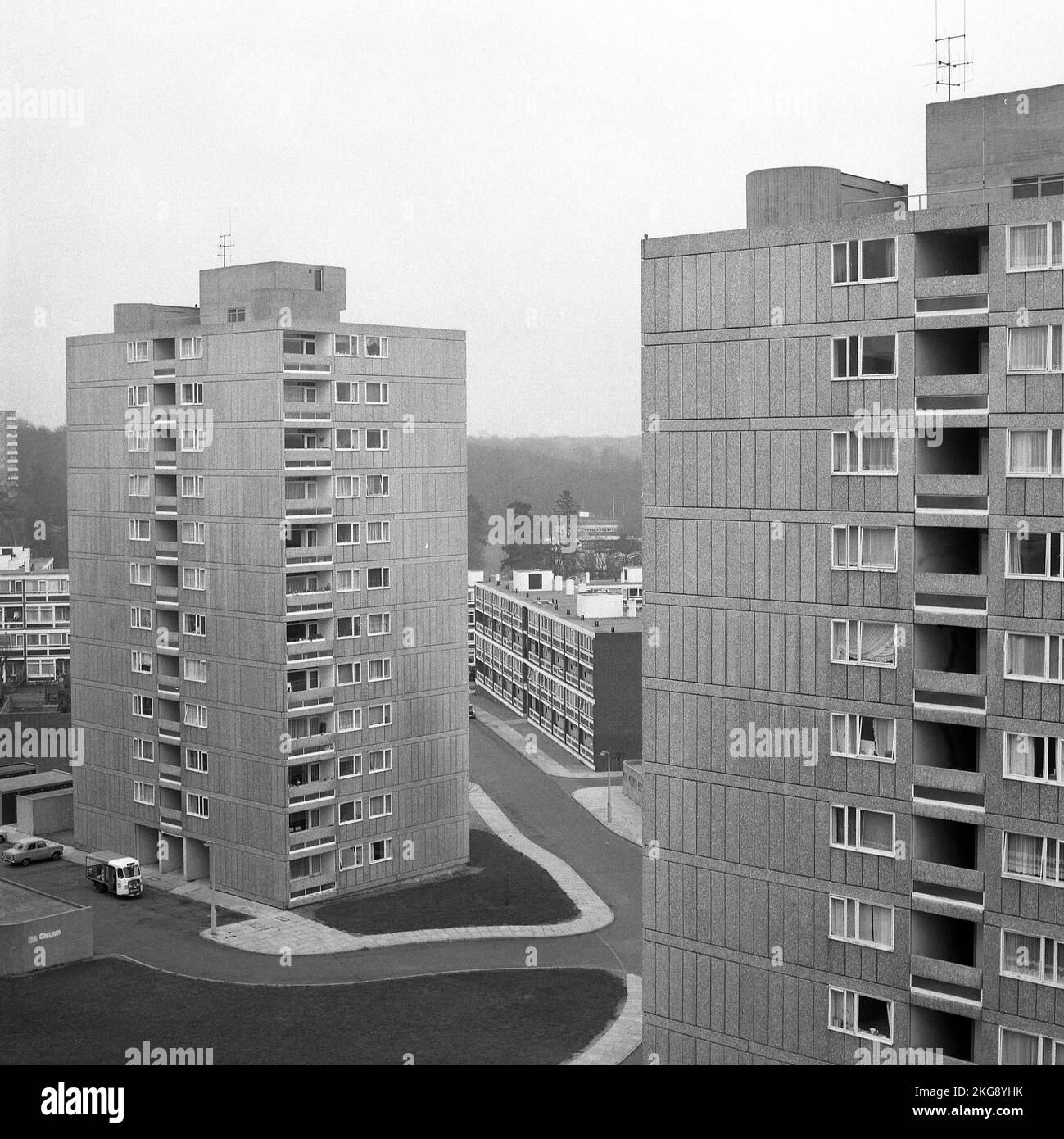 1950s social housing development hi-res stock photography and images ...