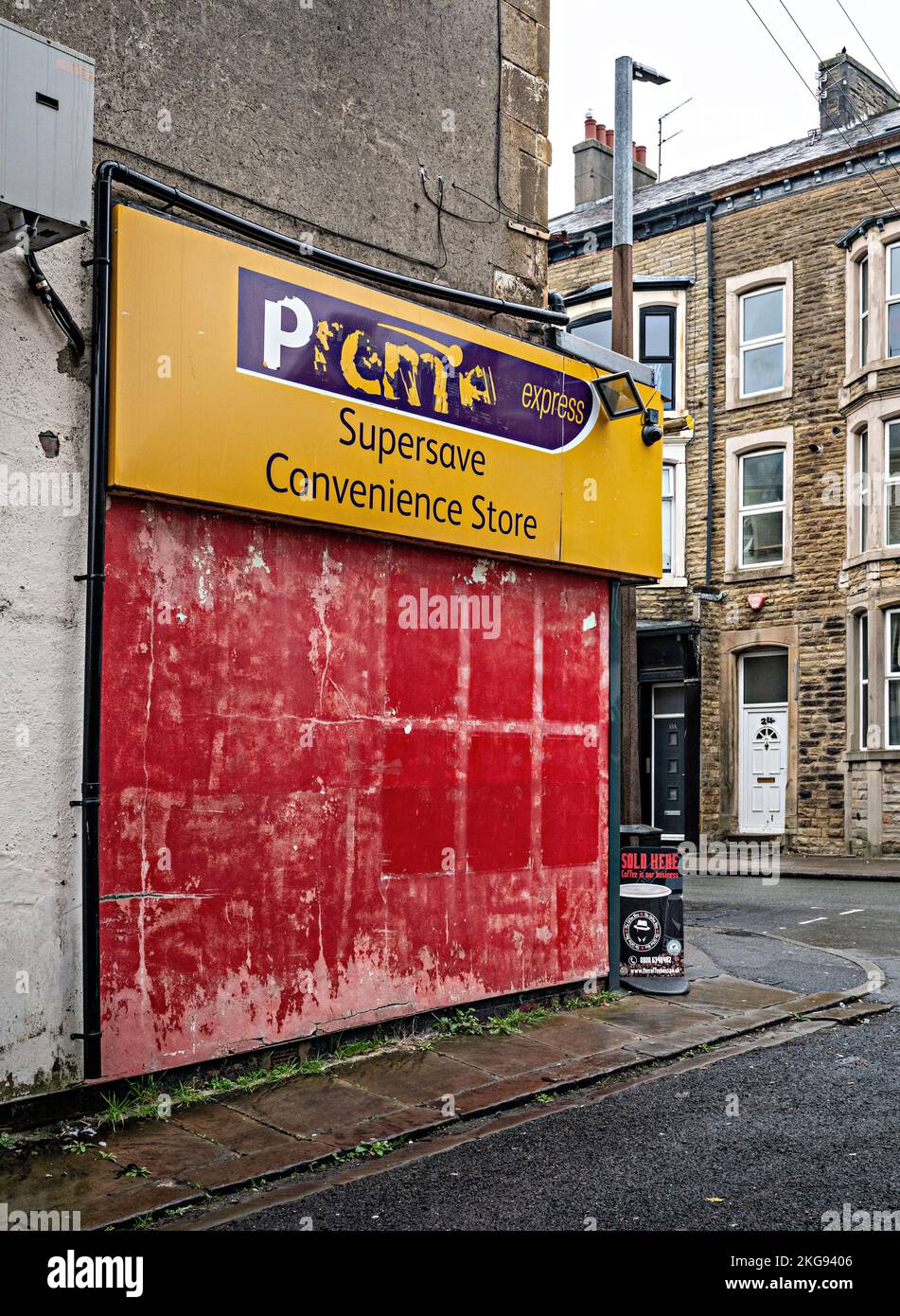 Convenience store grocery fast food hi-res stock photography and images ...