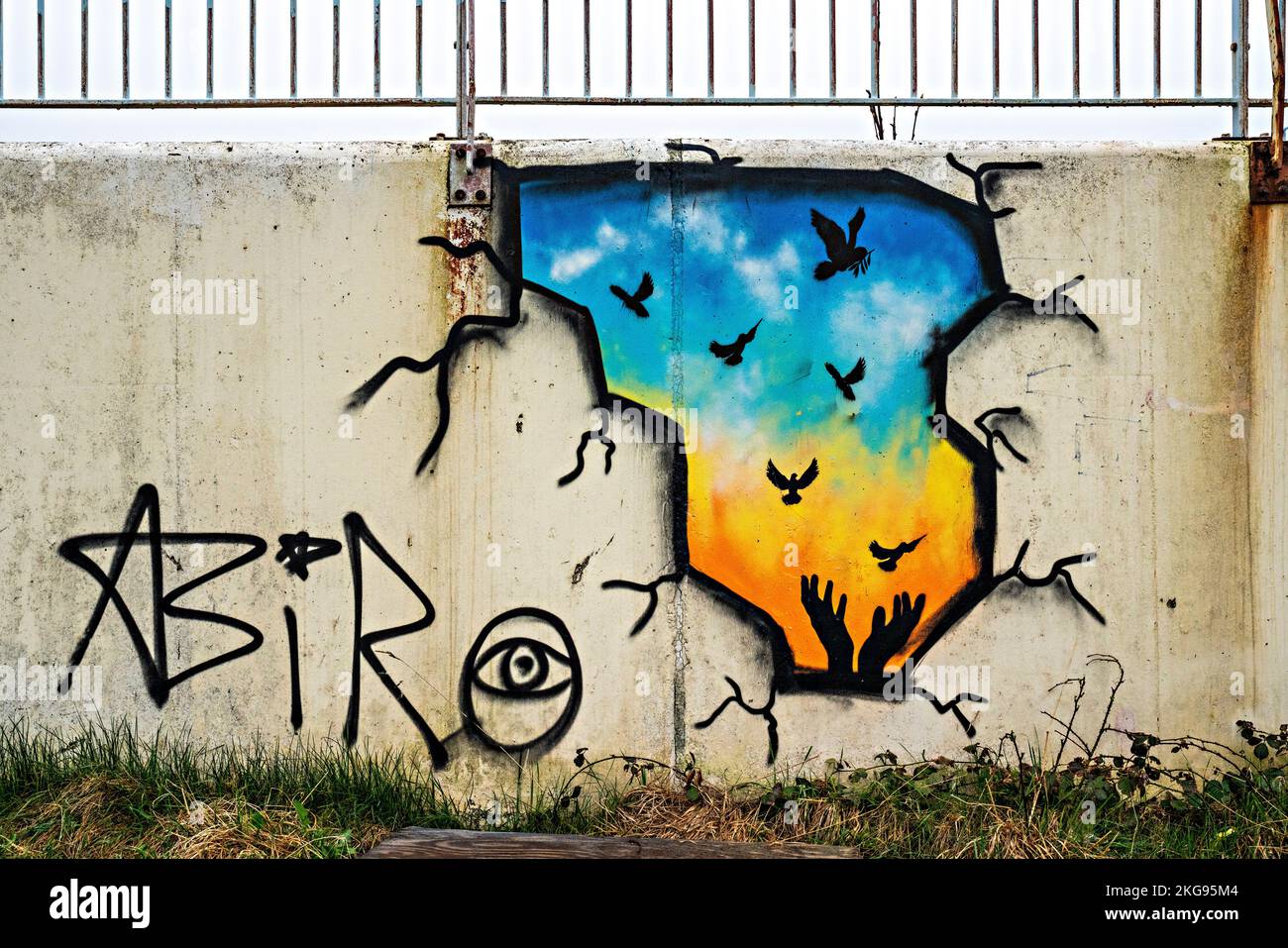 Graffiti 'View through a Wall' Stock Photo - Alamy